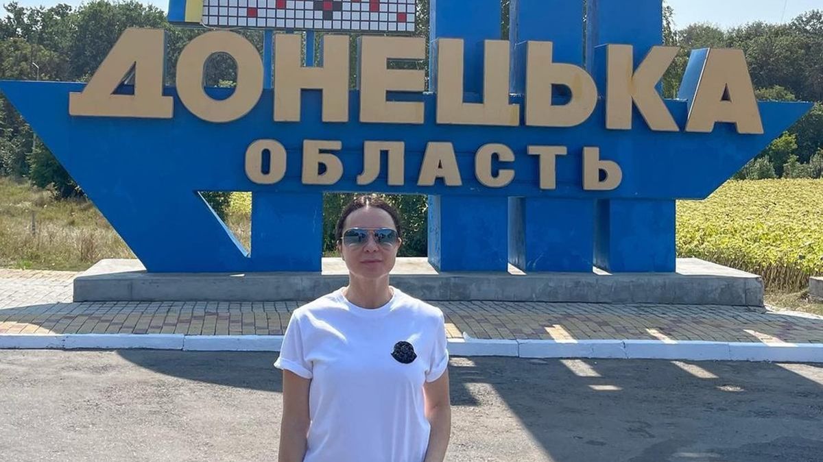 Лілія Подкопаєва з чоловіком приїхала на Донеччину, де виросла ...